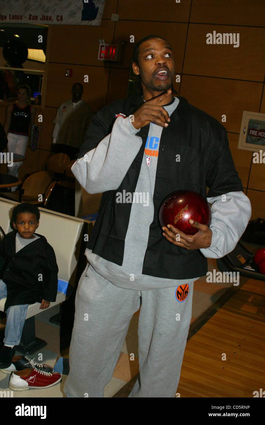 Latrell sprewell new york knicks hi-res stock photography and images ...