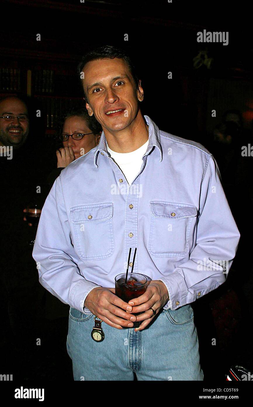 Apr. 21, 2003 - New York, New York, U.S. - K30169RM SD0421.THE 18TH ...