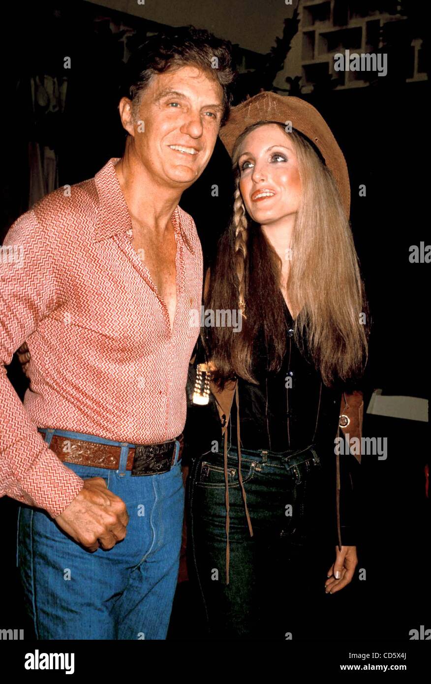 May 15, 2003 - Hollywood, California, U.S. - I1137PR. / / ROBERT STACK ...