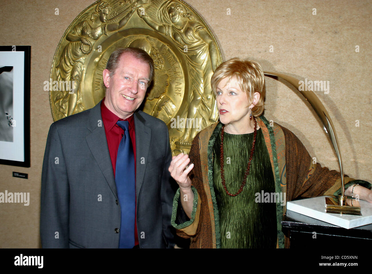 May 19, 2003 - New York, New York, U.S. - K30761RM SD0519.SHAKESPEARE ...