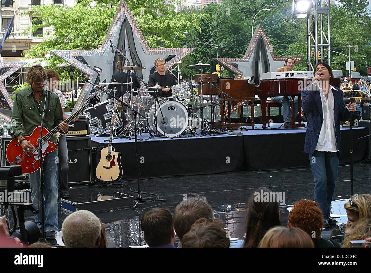 June 6, 2003 - New York, New York, U.S. - K31028RM.MUSIC GROUP (TRAIN ...