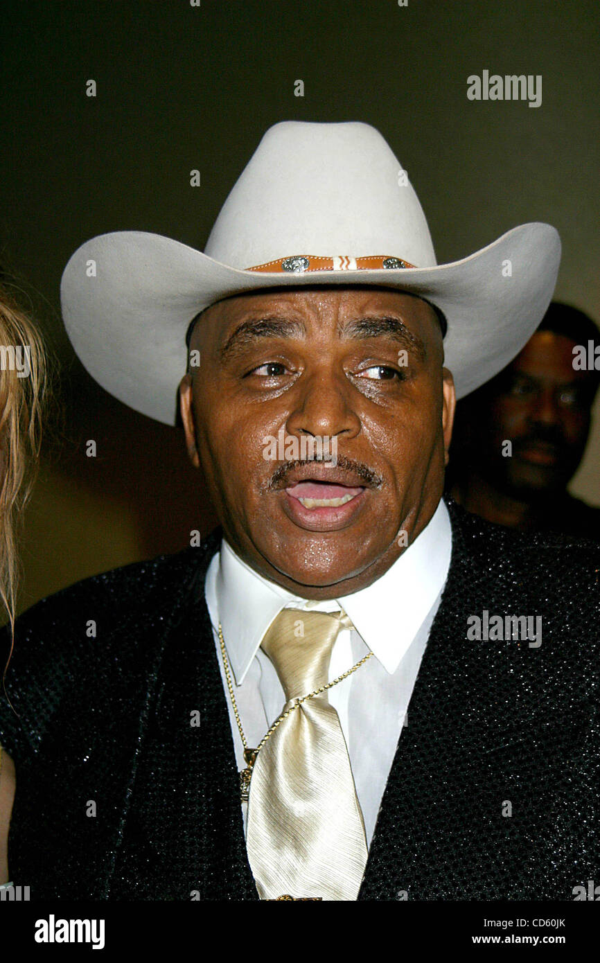 June 12, 2003 - New York, New York, U.S. - K31159JBU SD0612.SONGWRITER ...