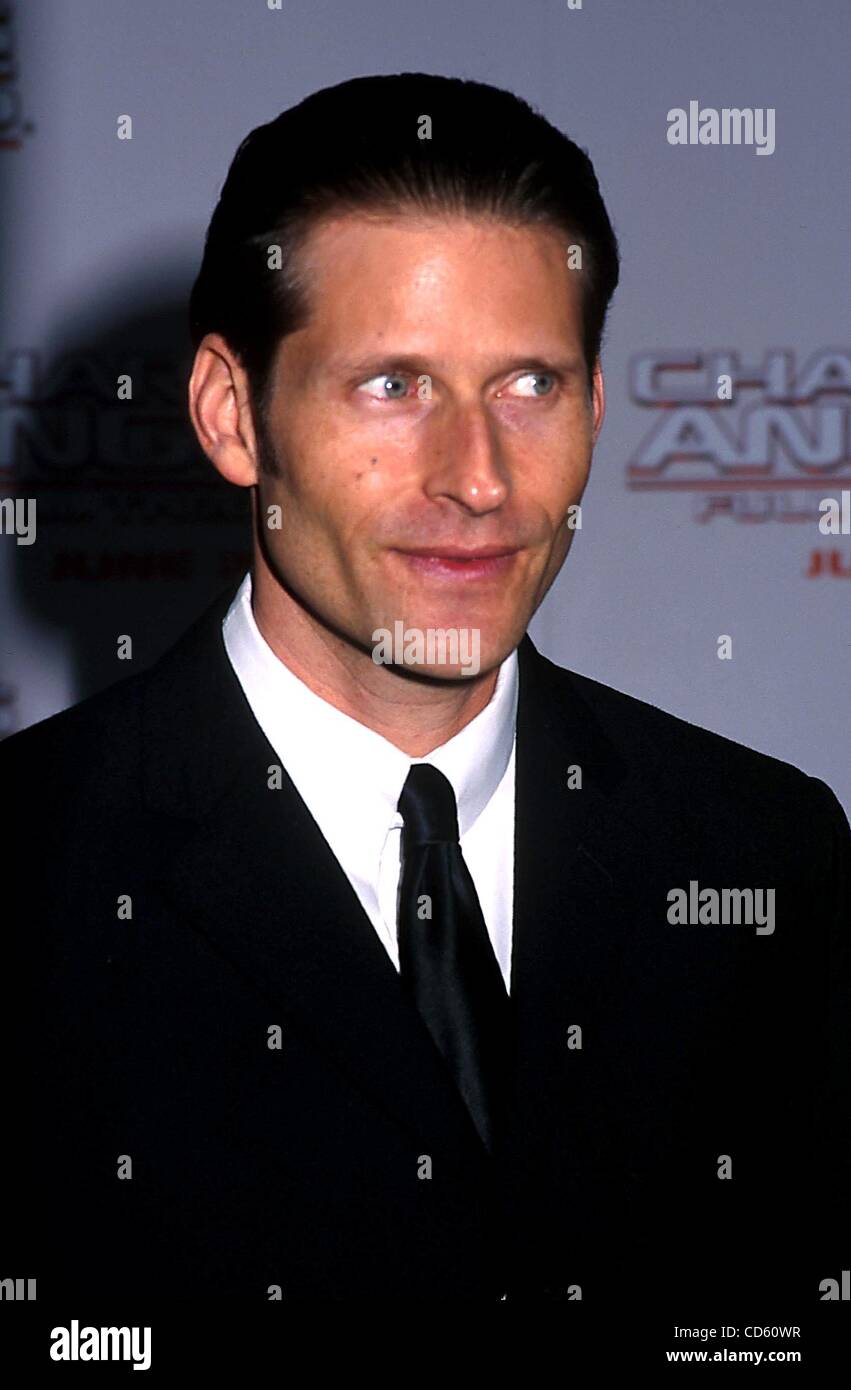 Phil Glover's Instagram, Twitter & Facebook on IDCrawl