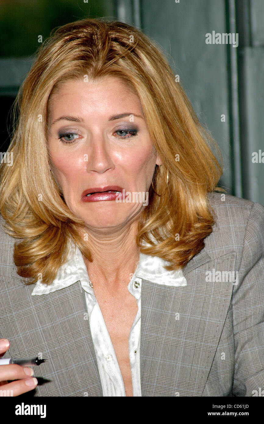 July 1, 2003 - New York, New York, U.S. - K31549RM SD0701.CANDACE ...