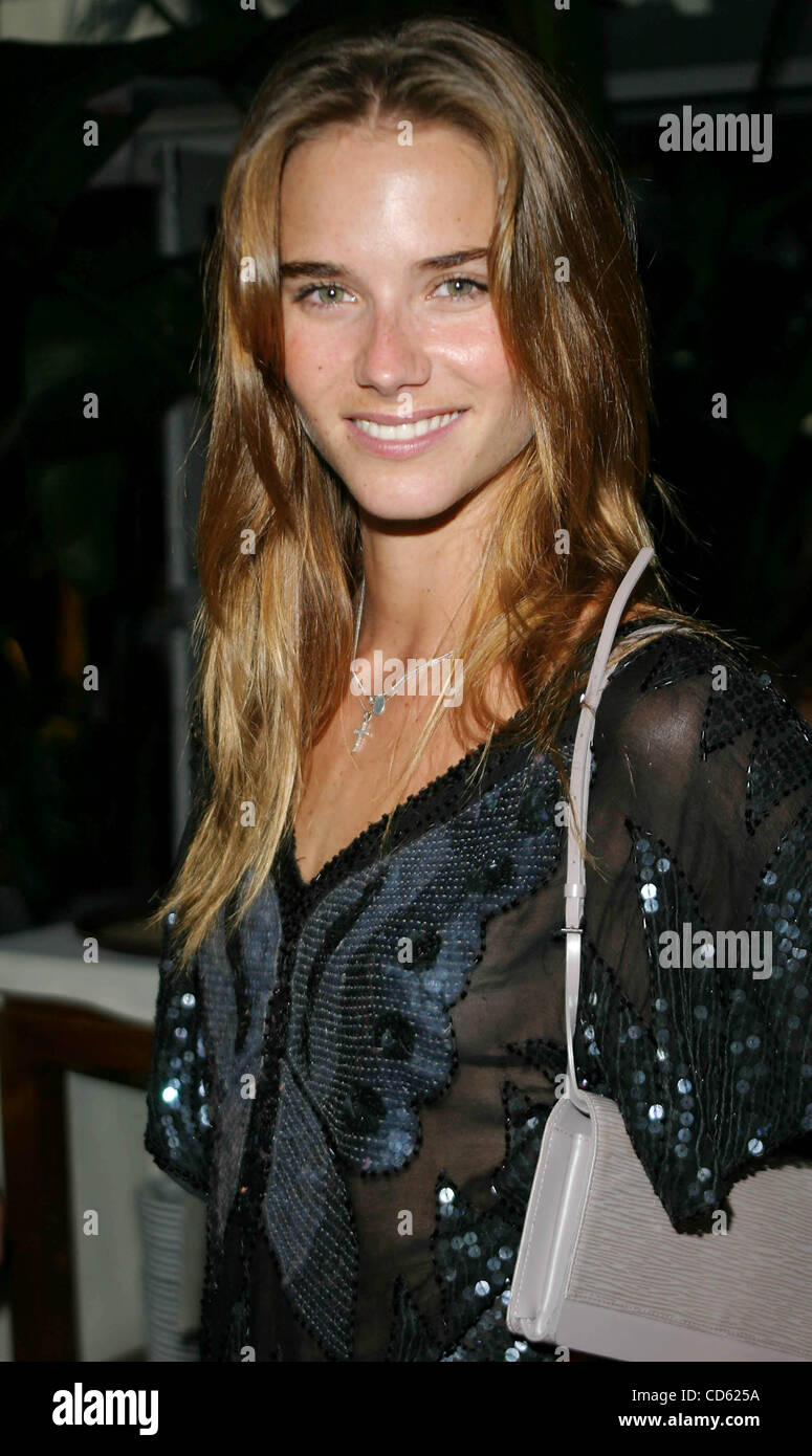 July 15, 2003 - New York, New York, U.S. - K31728RM. SD07/15/2003 ...