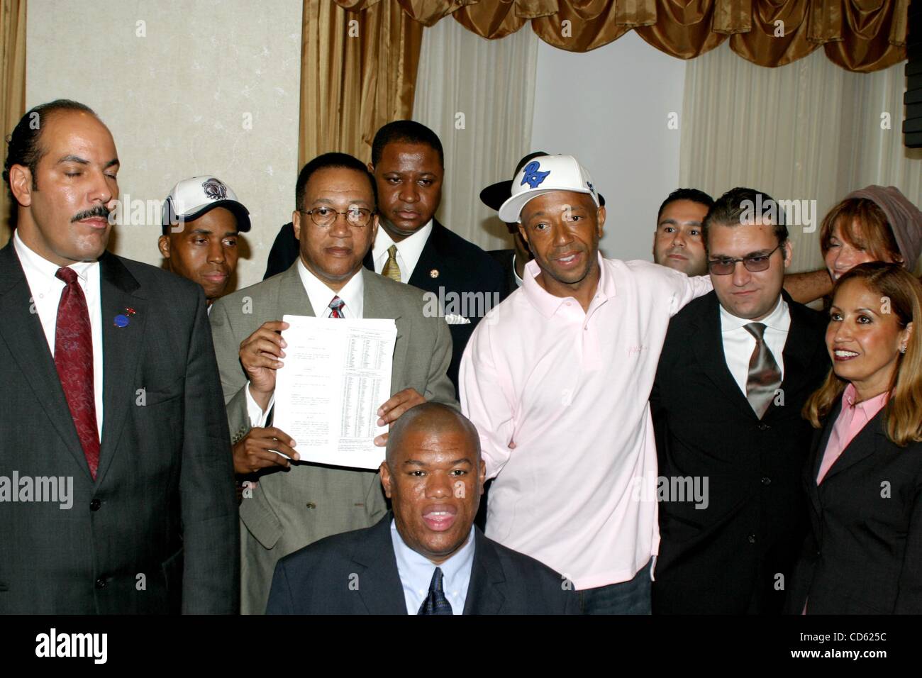 July 15, 2003 - New York, New York, U.S. - K31718RM SD0715.HIP HOP ...