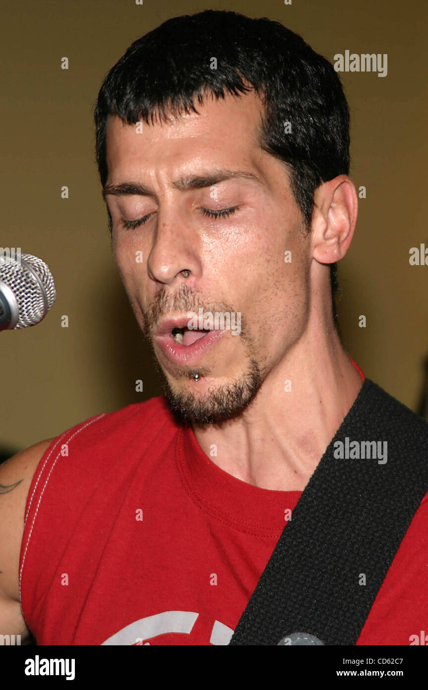 July 17, 2003 - New York, New York, U.S. - K31763RM. SD07/17/2003 ...