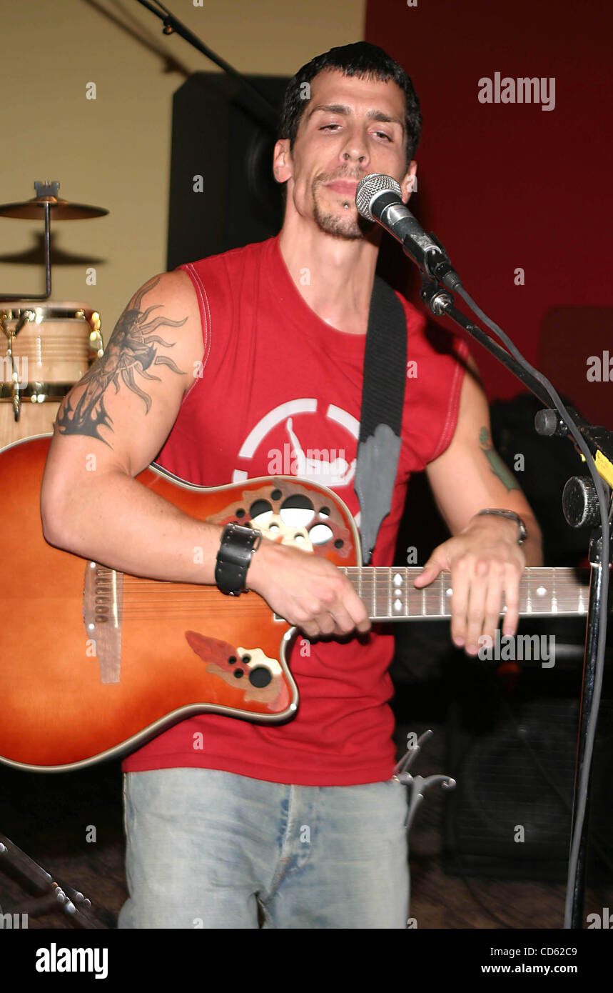 July 17, 2003 - New York, New York, U.S. - K31763RM. SD07/17/2003 ...