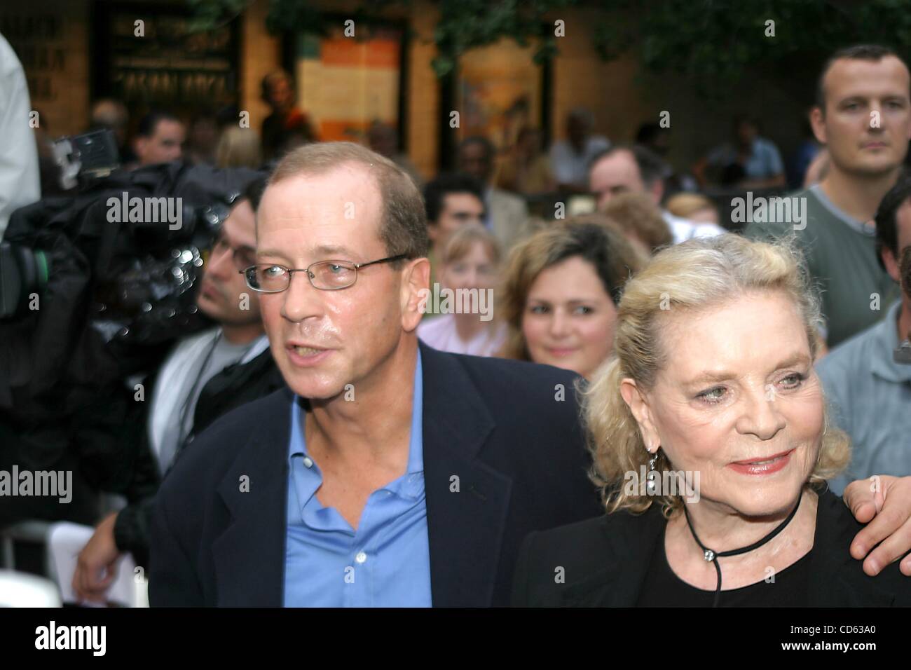 Aug. 11, 2003 - New York, New York, U.S. - K32249RM.60TH ANNIVERSARY OF ...