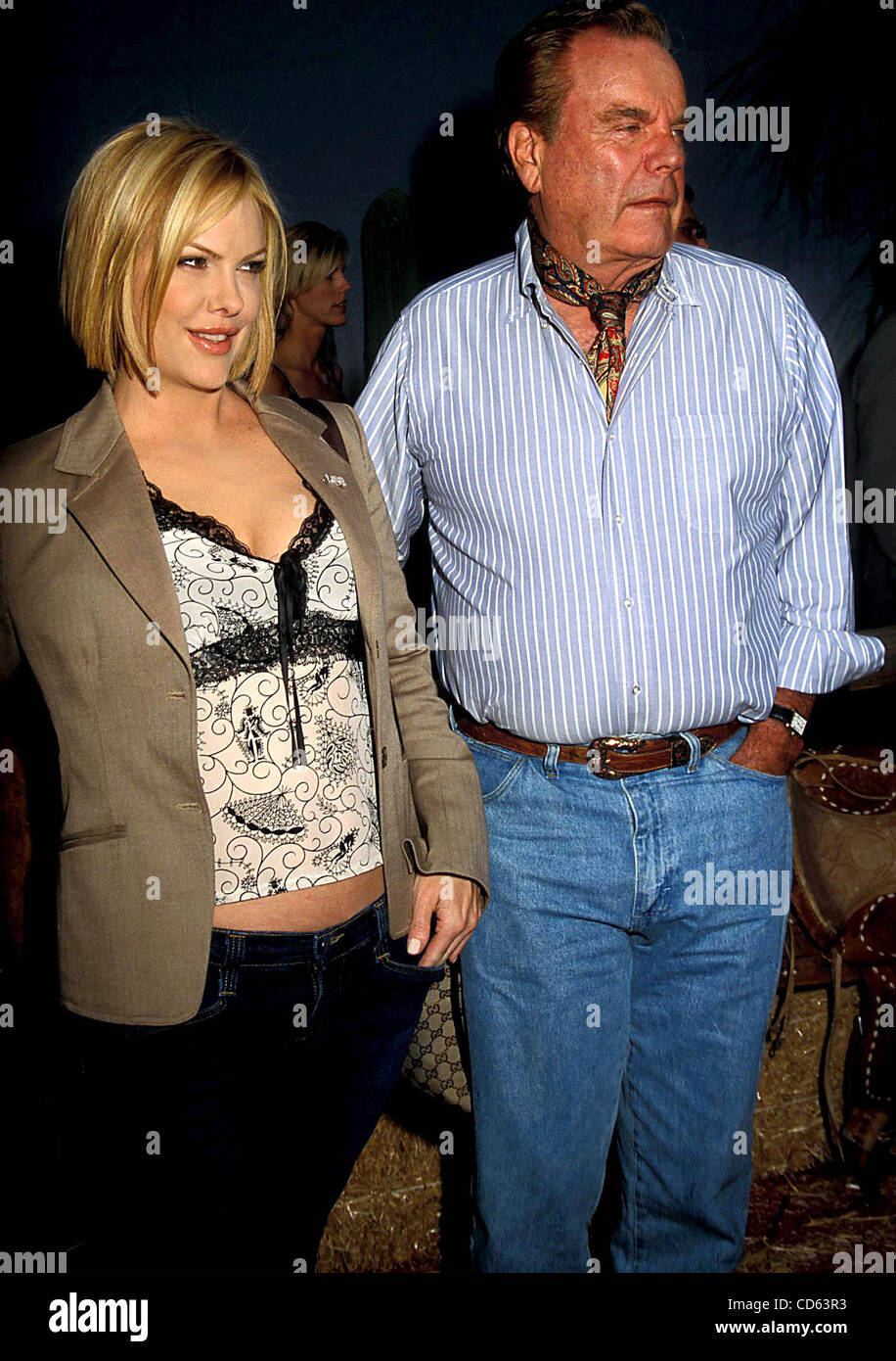 Aug. 13, 2003 - Hollywood, California, U.S. - I7883.OPEN RANGE PREMIERE ...