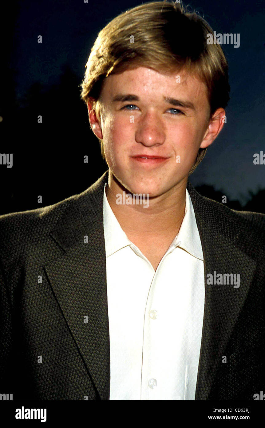 Aug. 13, 2003 - Hollywood, California, U.S. - I7883.OPEN RANGE PREMIERE ...