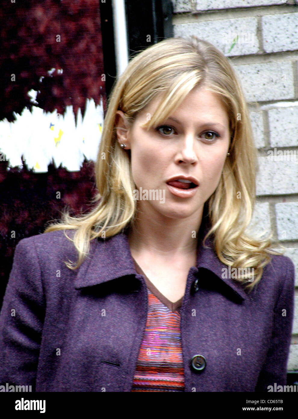 Julie bowen ed tom cavanaugh hi-res stock photography and images - Alamy