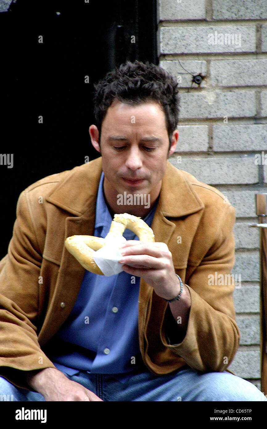 Julie bowen ed tom cavanaugh hi-res stock photography and images - Alamy