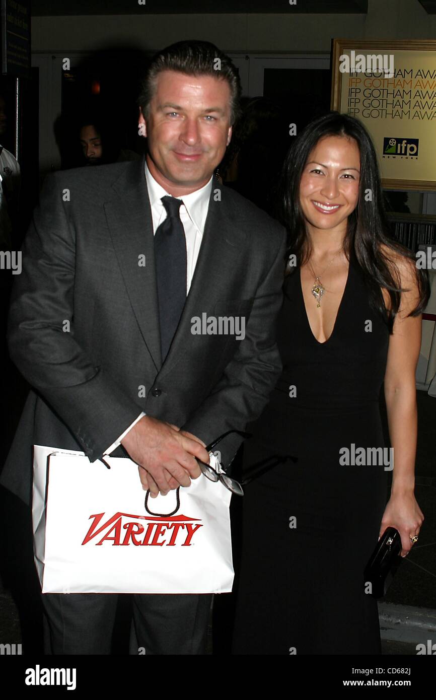 Sept. 22, 2003 - New York, New York, U.S. - K33024RM.ARRIVALS FOR THE ...