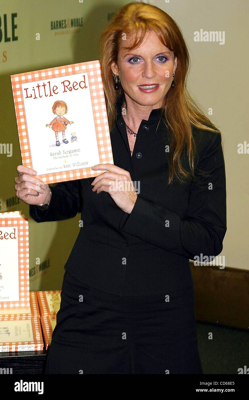 Sarah ferguson book little red hi-res stock photography and images - Alamy