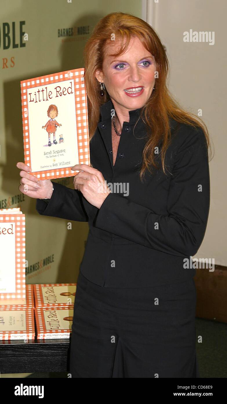 Sarah ferguson book little red hi-res stock photography and images - Alamy