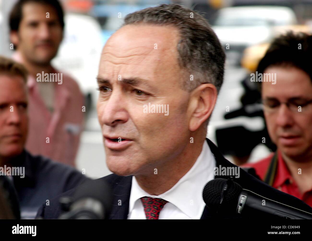 Chuck schumer and putin hi-res stock photography and images - Alamy