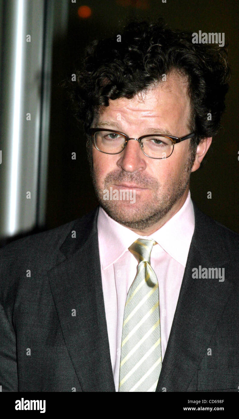 Sept. 28, 2003 - New York, New York, U.S. - K33093RM.ARRIVALS FOR ...