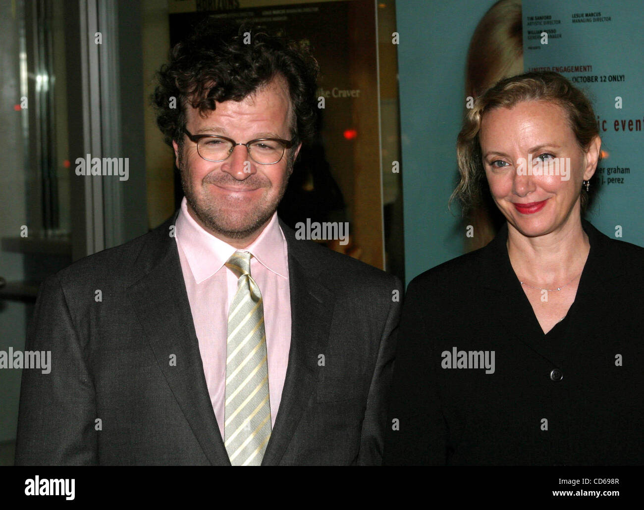 Sept. 28, 2003 - New York, New York, U.S. - K33093RM.ARRIVALS FOR ...