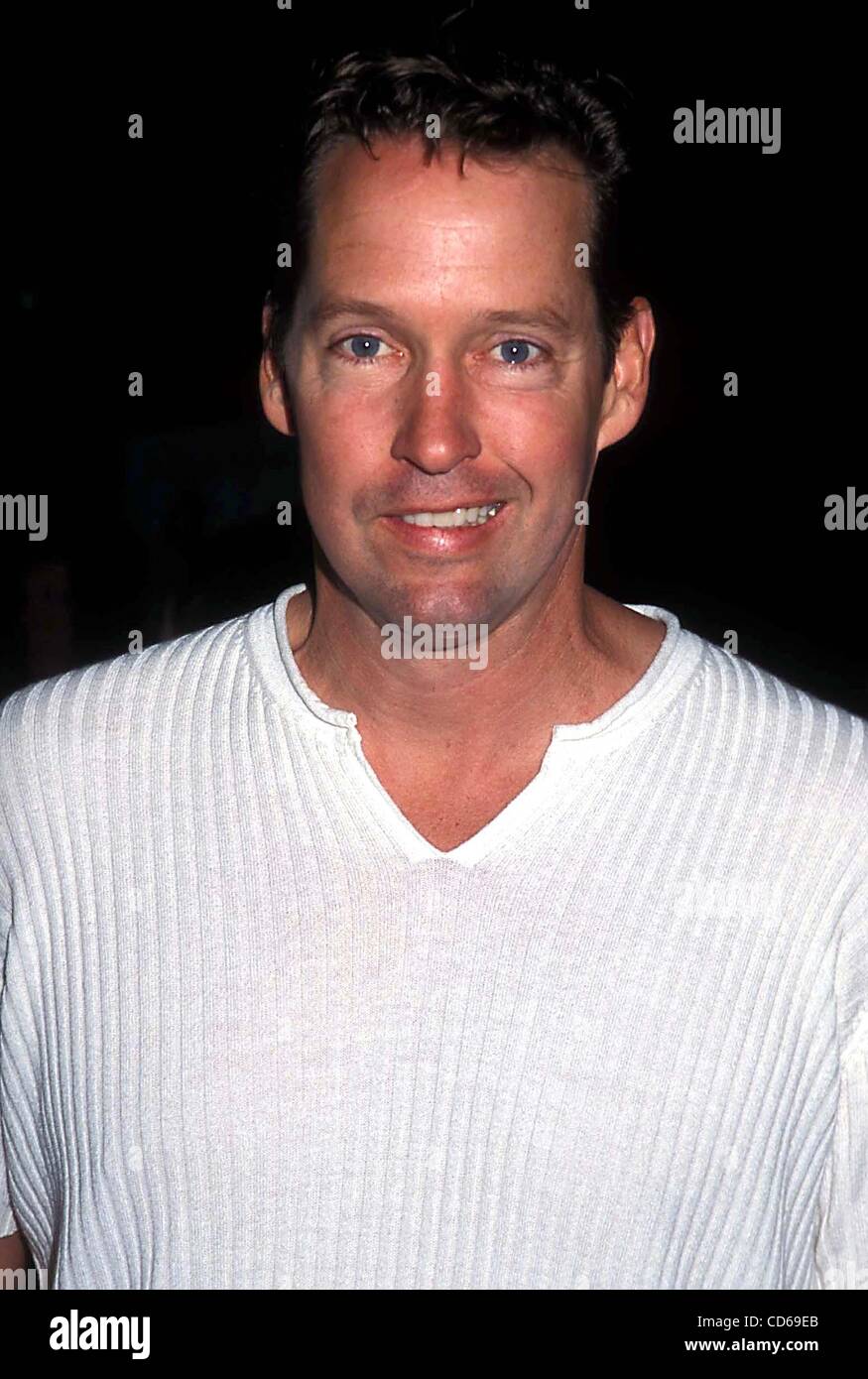 Sept. 29, 2003 - Hollywood, California, U.S. - I8033PR .THE WORLD ...