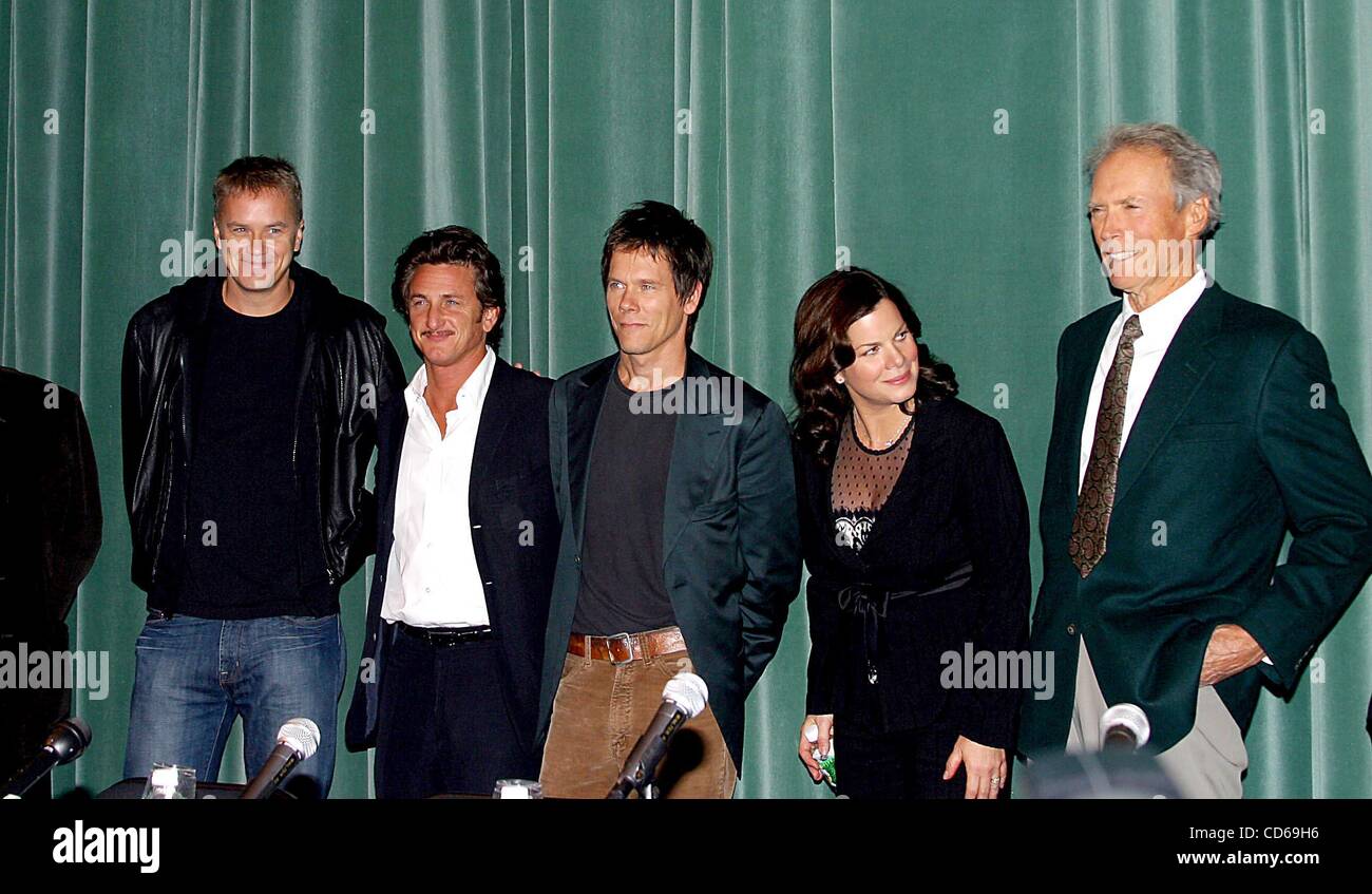 Sean Penn Mystic River High Resolution Stock Photography and Images - Alamy