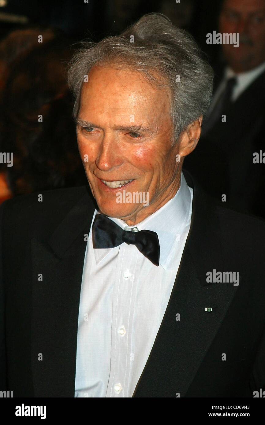 Oct. 3, 2003 - New York, New York, U.S. - K33266RM.MYSTIC RIVER ...