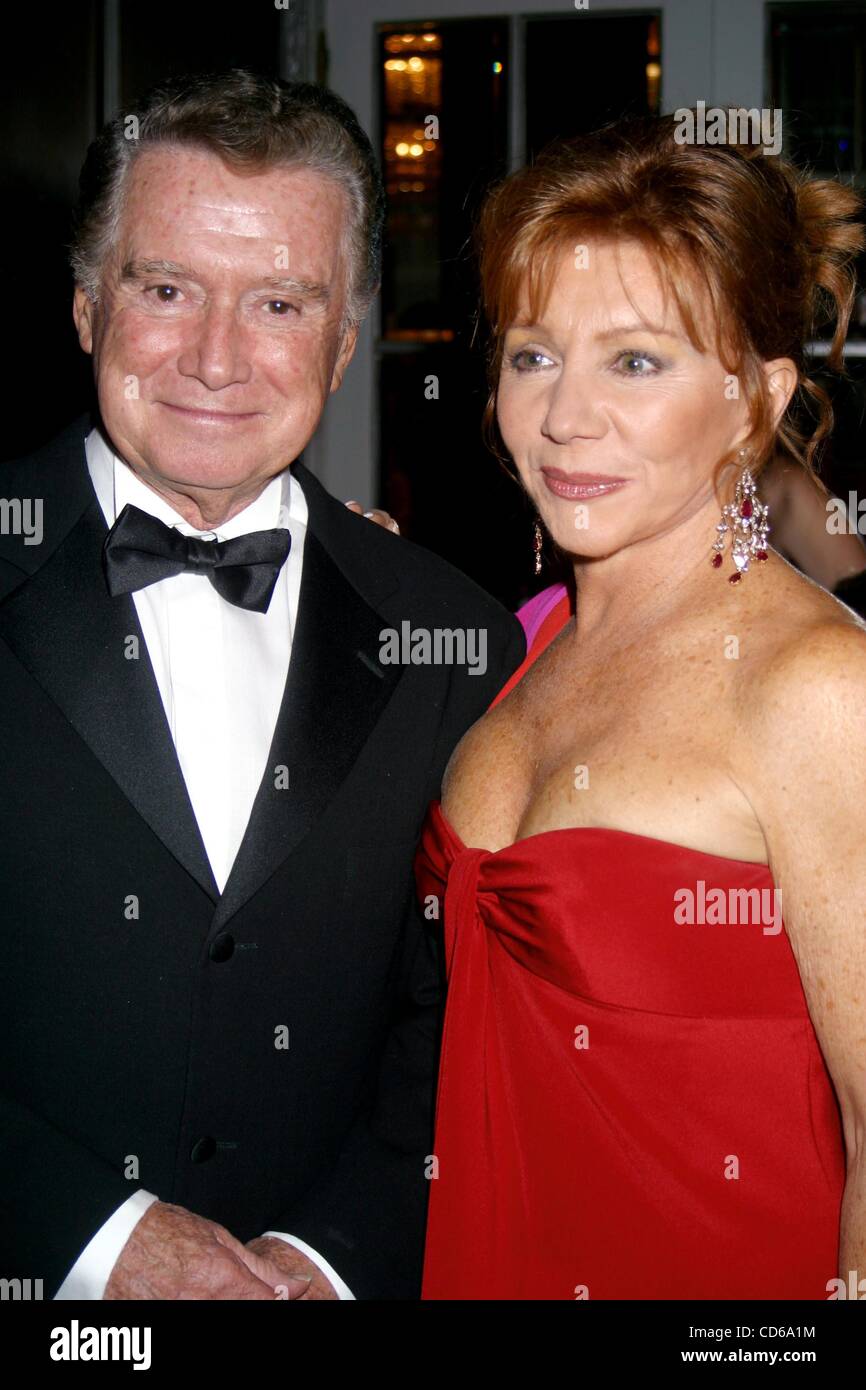 Oct. 7, 2003 - New York, New York, U.S. - K33338JBU.THE 19TH ANNUAL ...