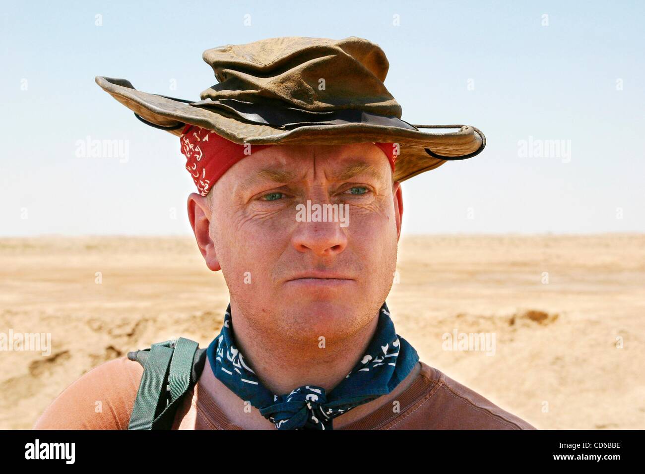 May 24, 2003 - Al-Musayab, Iraq - IAN HANSON of Inforce, a British NGO ...