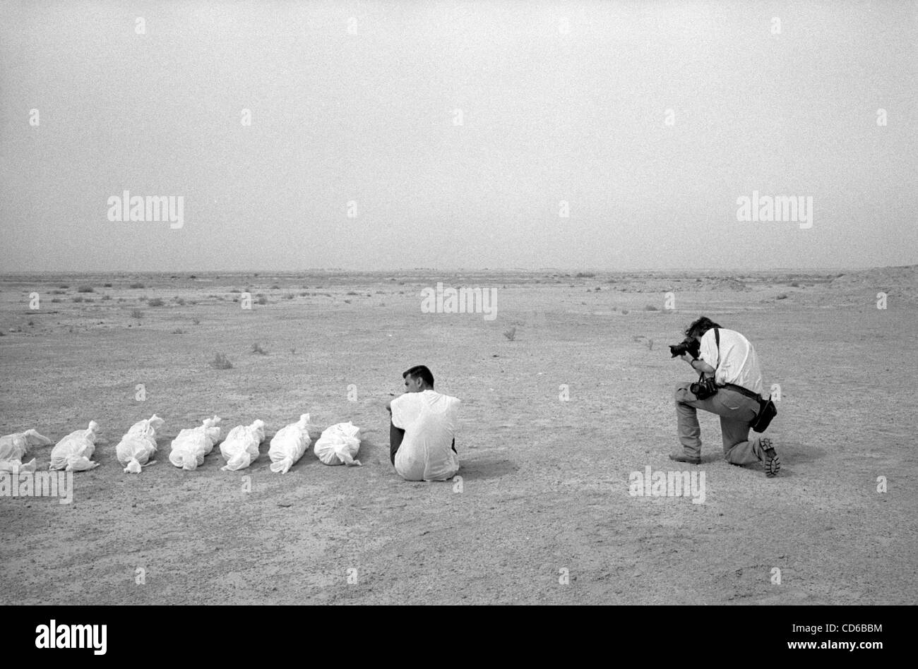 May 24, 2003 - Al-Musayab, Iraq - A photojournalist, Bruno Stevens ...