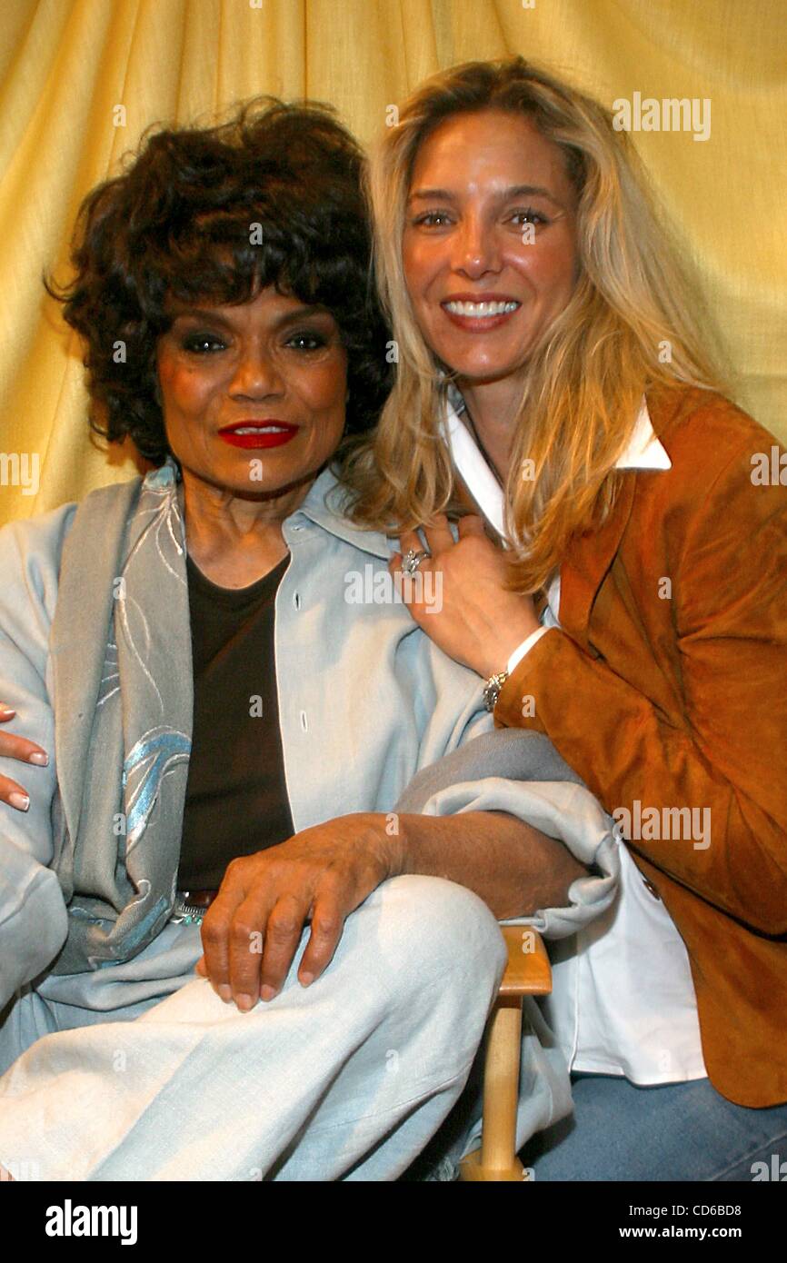 June 11, 2003 - New York, New York, U.S. - K31133RM.PURRFECT WORLD OF ...