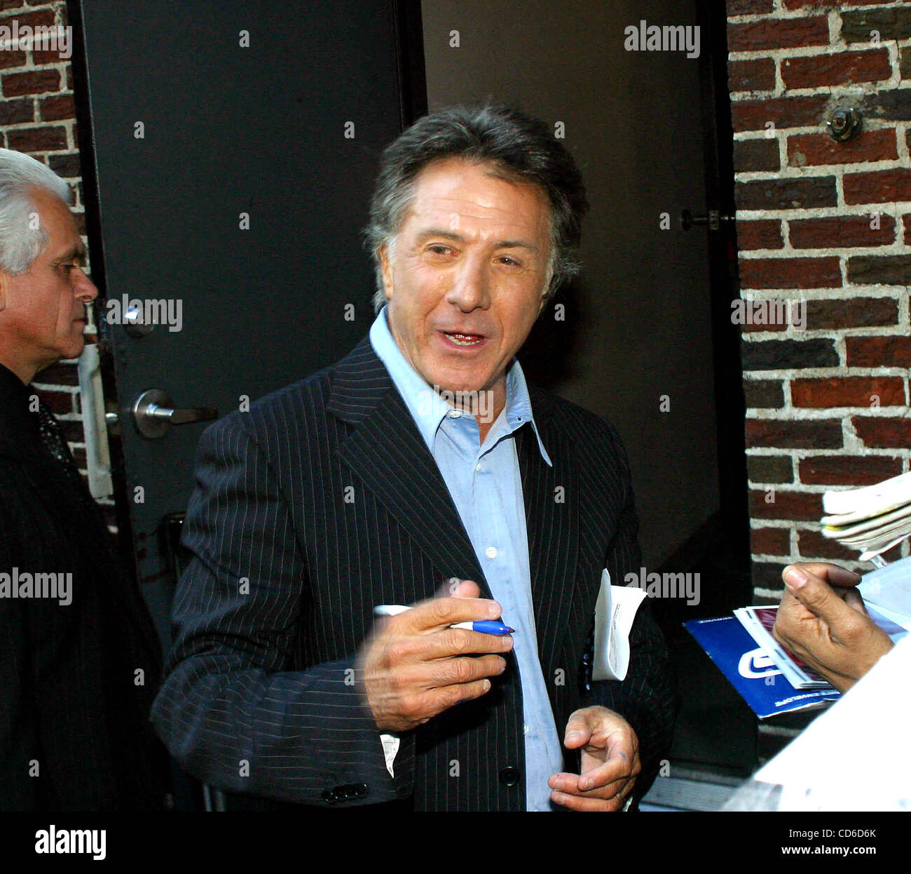 Oct. 16, 2003 - New York, New York, U.S. - K33517RM.DUSTIN HOFFMAN ...
