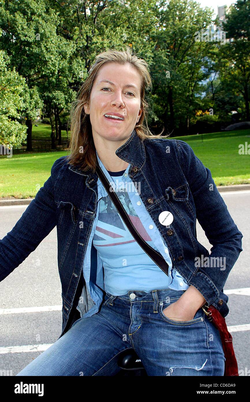 Oct. 16, 2003 - New York, New York, U.S. - K33511RM.RECORDING ARTIST ...