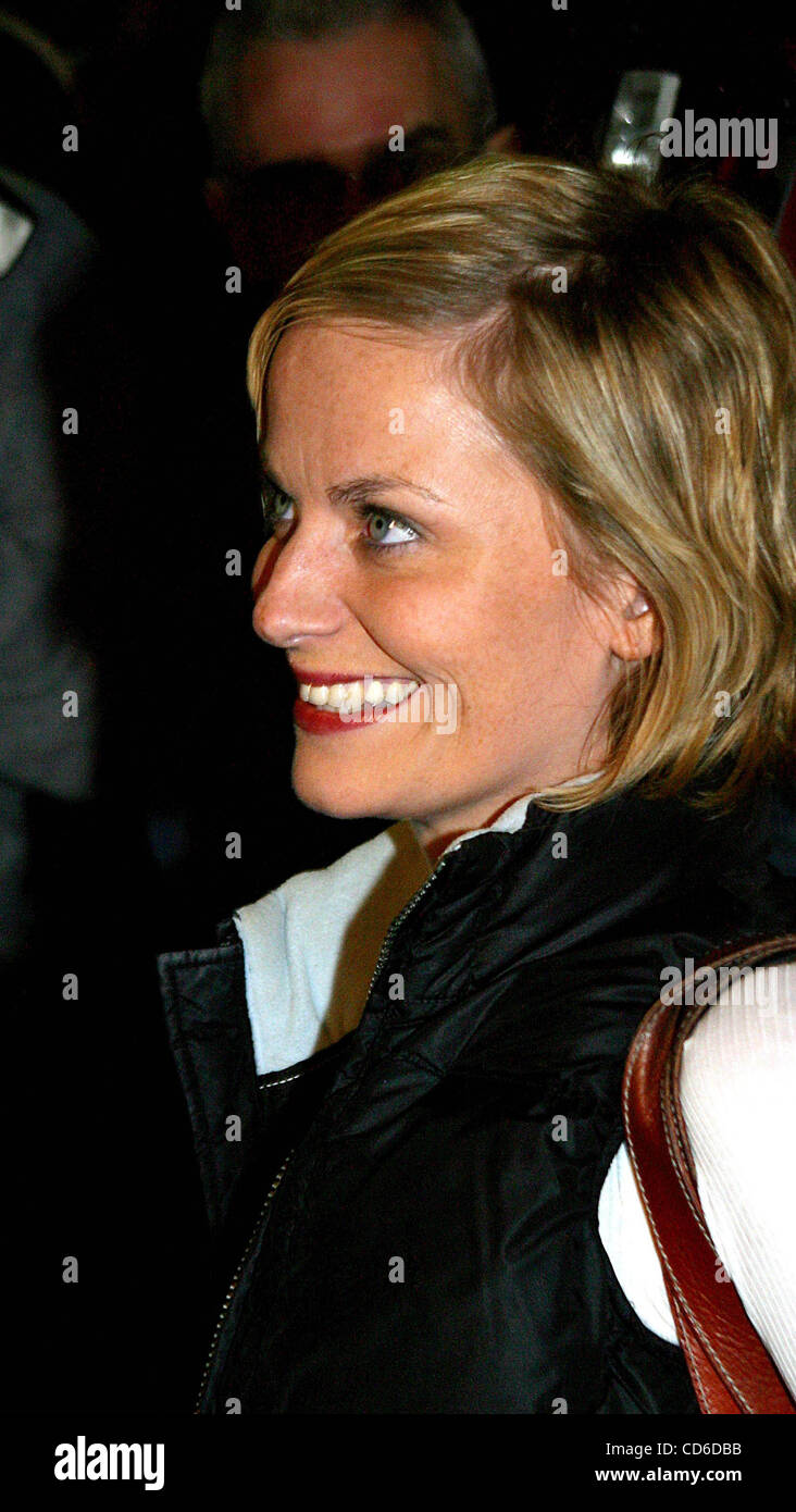 Amy poehler saturday night live 2003 hi-res stock photography and ...