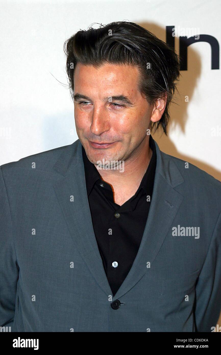 Oct 20 2003 new york hi-res stock photography and images - Alamy