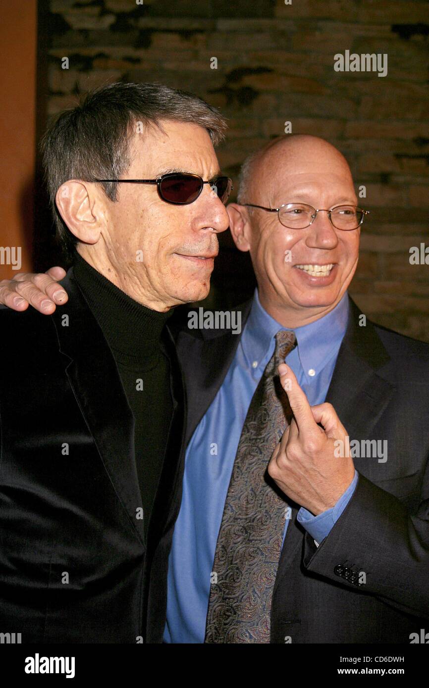 Richard belzer law and order hi-res stock photography and images - Alamy