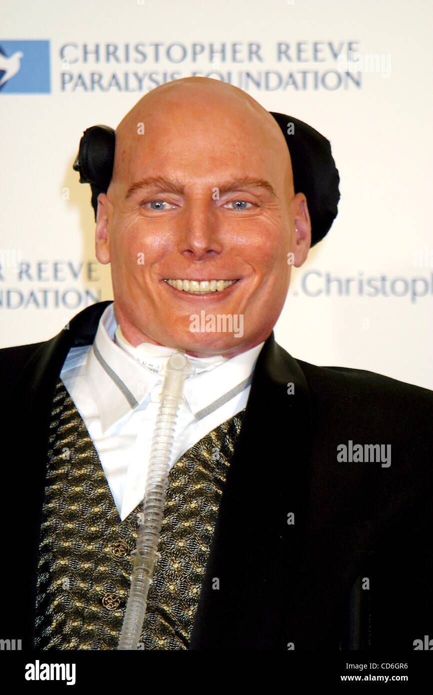 Nov. 24, 2003 - New York, New York, U.S. - K34294JBU.THE CHRISTOPHER ...