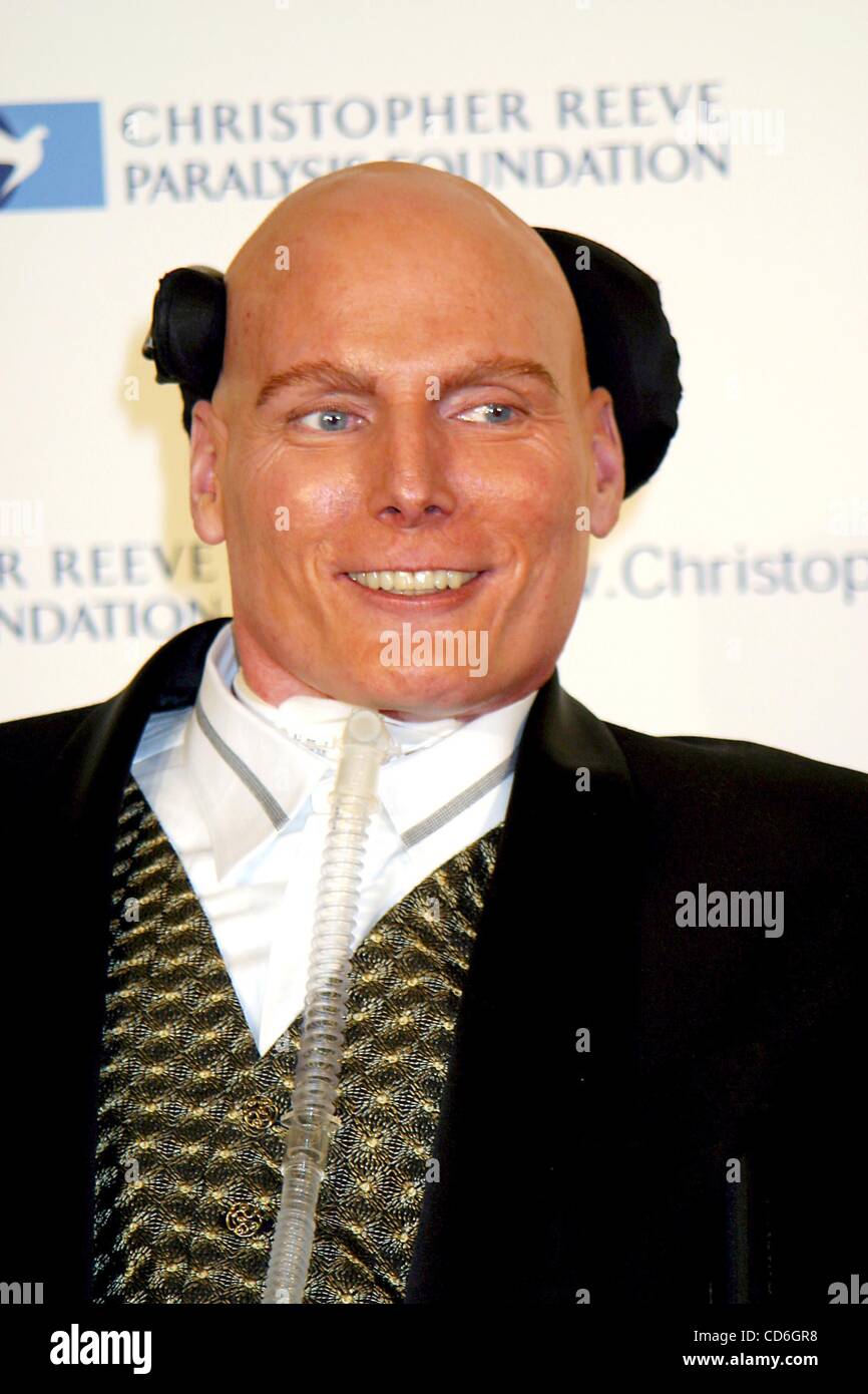 Nov. 24, 2003 - New York, New York, U.S. - K34294JBU.THE CHRISTOPHER ...