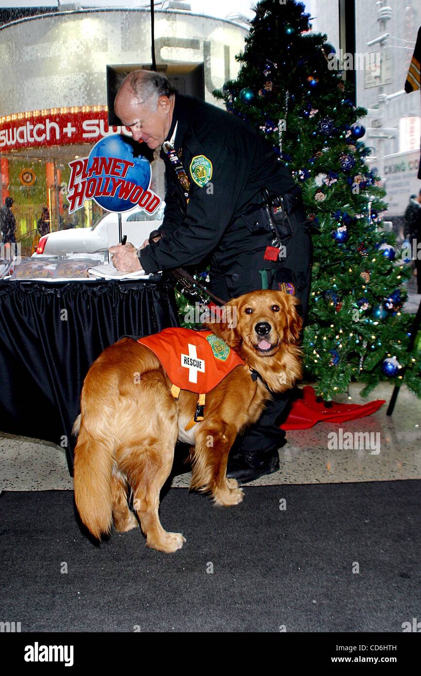 Dec. 5, 2003 - New York, New York, U.S. - K34451RM.CAPTAIN SCOTT ...