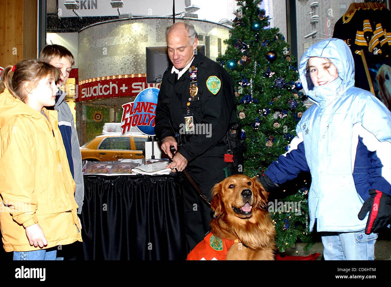 Dec. 5, 2003 - New York, New York, U.S. - K34451RM.CAPTAIN SCOTT ...