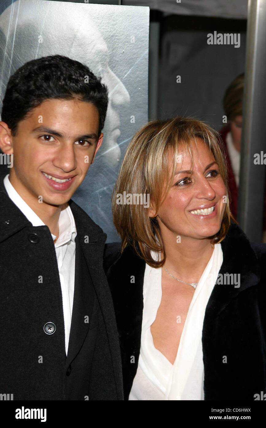 Jonathan ahdout house sand fog hi-res stock photography and images - Alamy