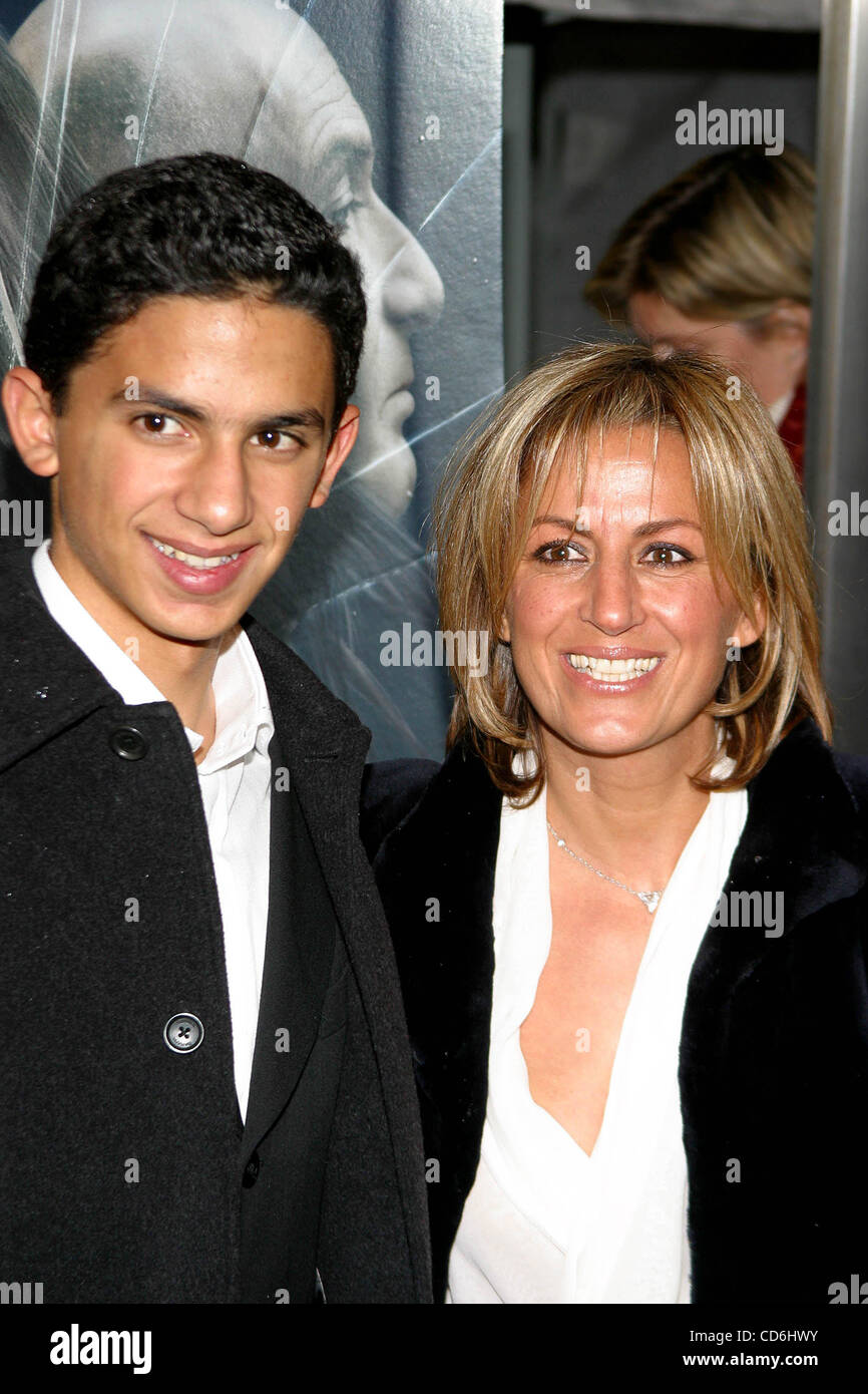 Jonathan ahdout hi-res stock photography and images - Alamy