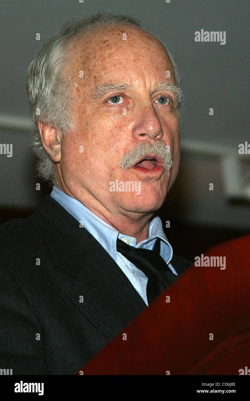 Dec. 8, 2003 - New York, New York, U.S. - K34479RM.TREE OF LIFE AWARDS ...