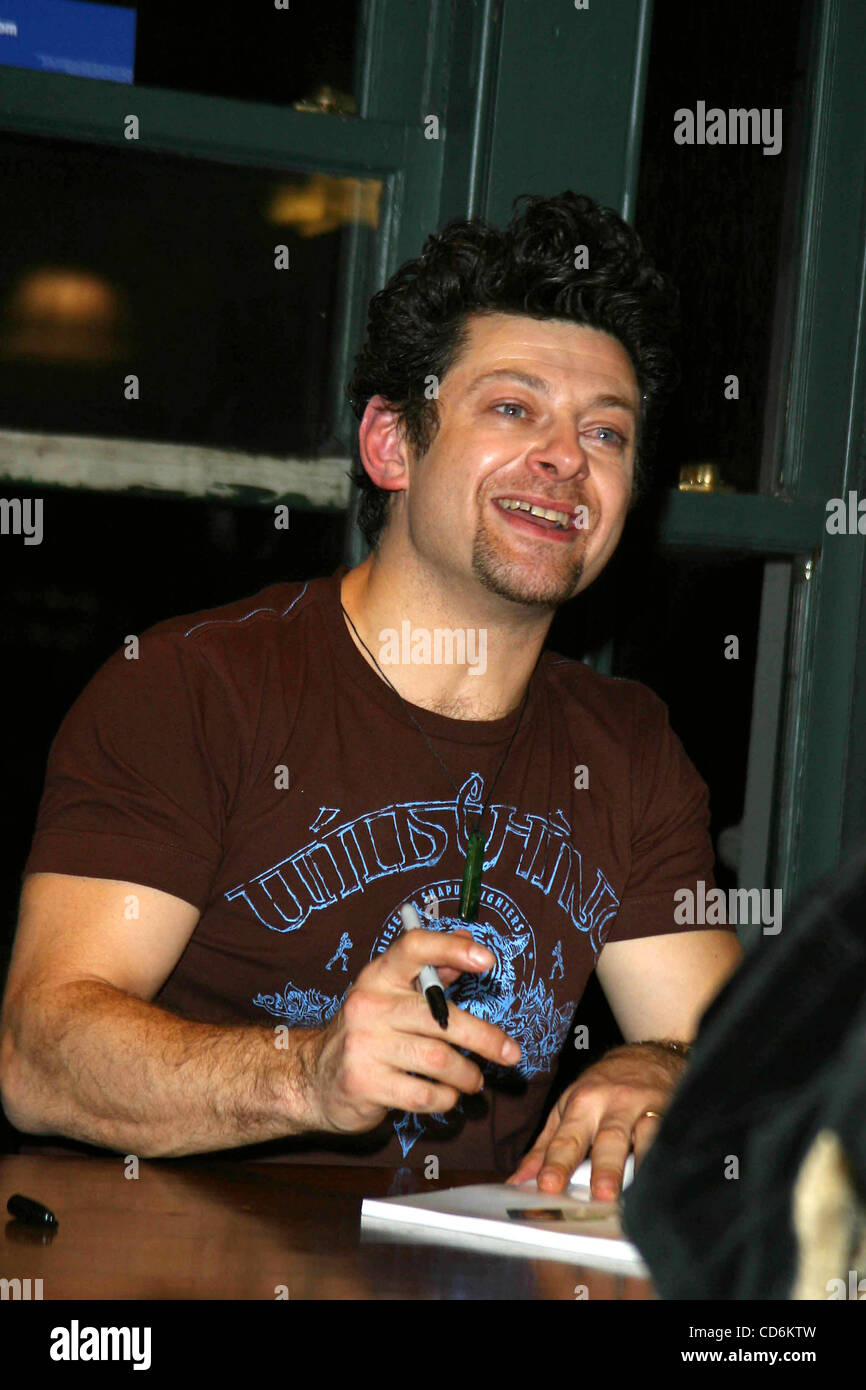 Jan. 12, 2004 - New York, New York, U.S. - K34894RM.ANDY SERKIS ...