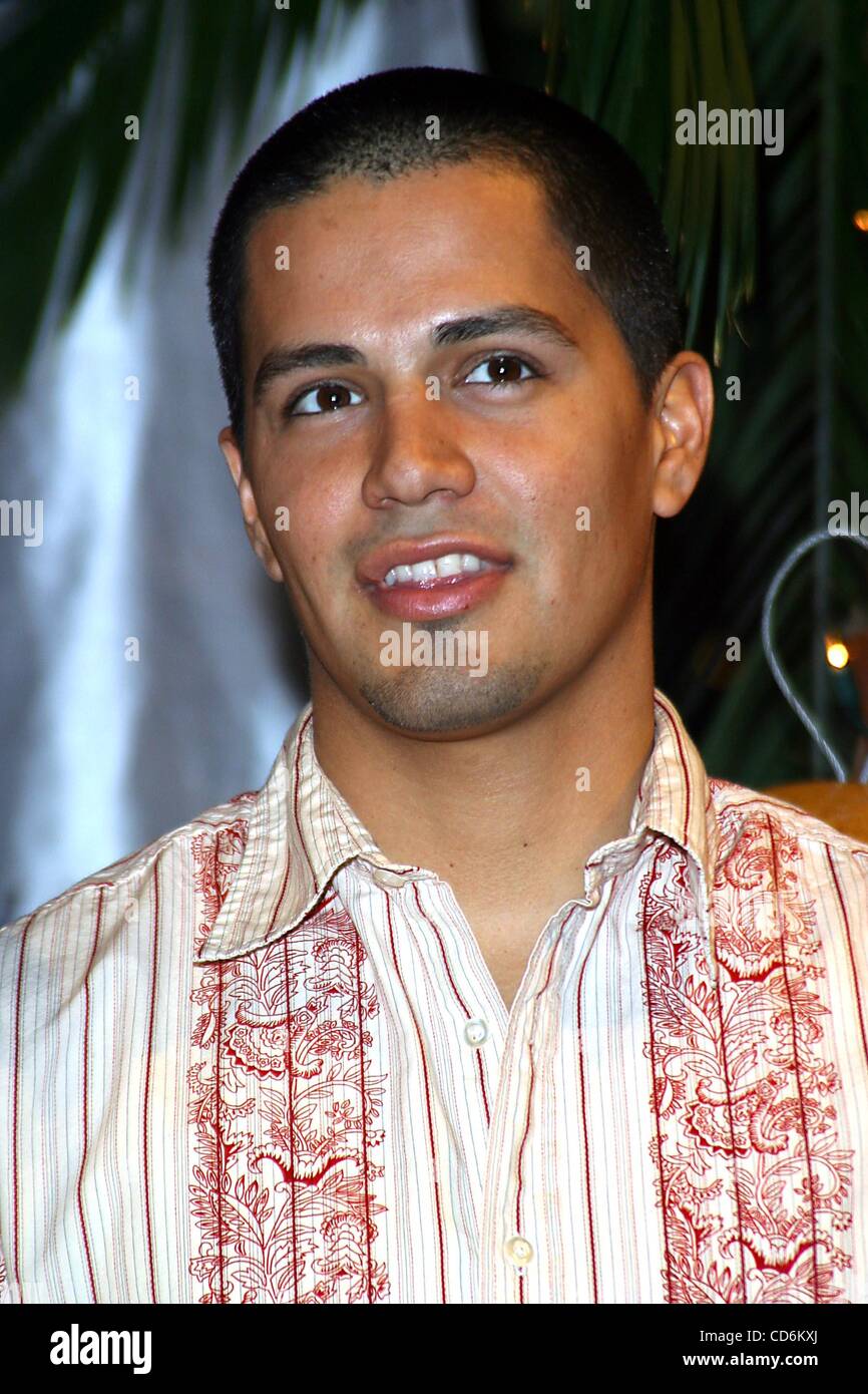 Jay hernandez torque 2004 hi-res stock photography and images - Alamy