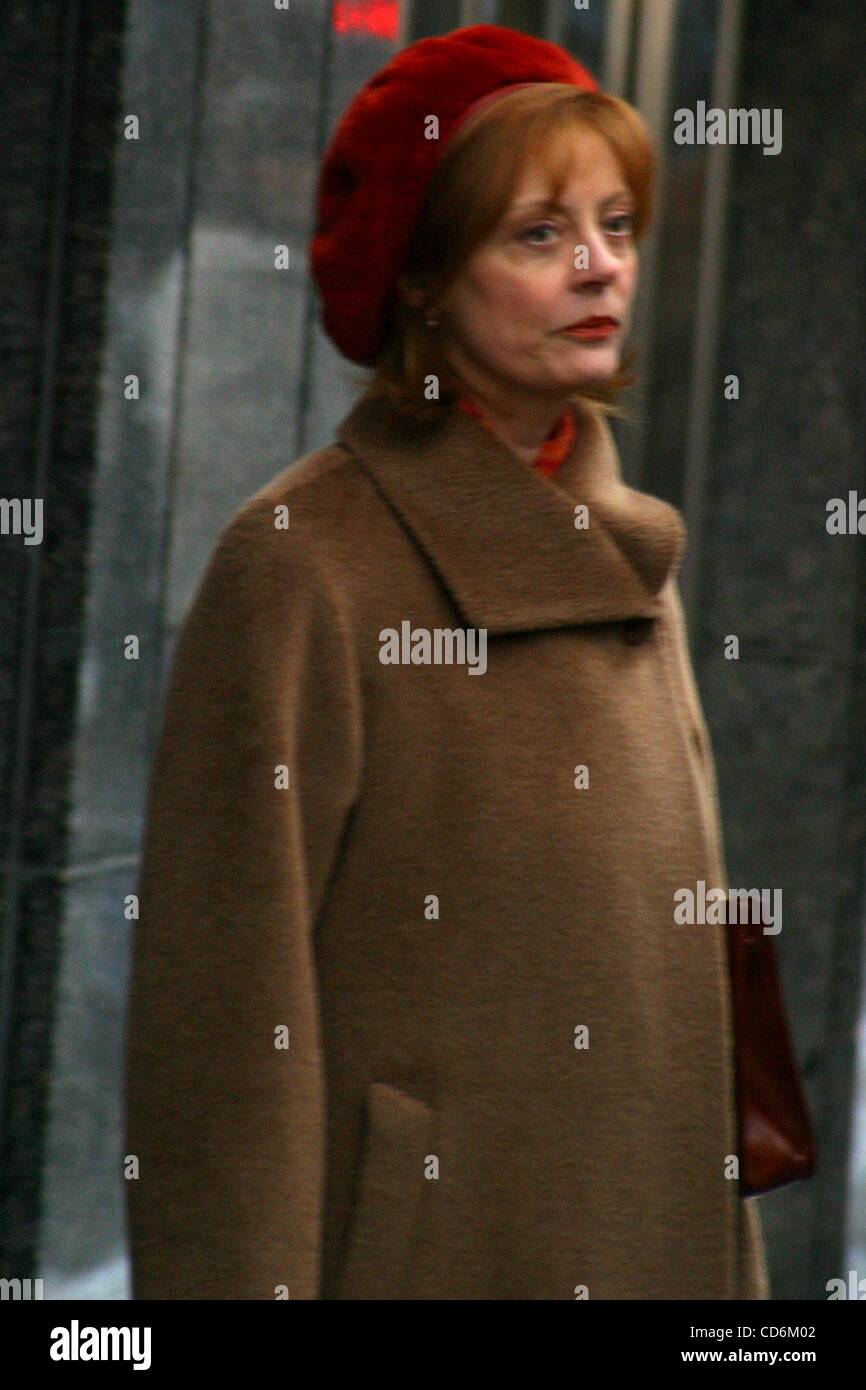 Jan. 12, 2004 - New York, New York, U.S. - K34842RM.SUSAN SARANDON FILM ...