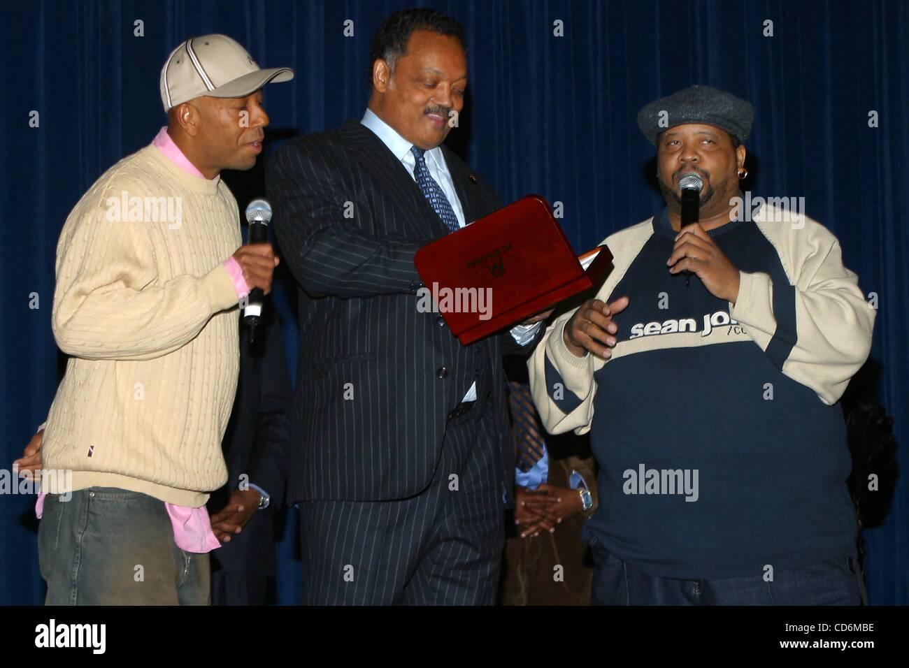 Jesse simmons hi-res stock photography and images - Alamy