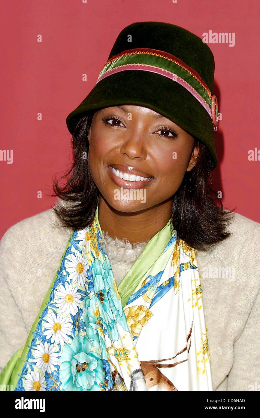 Jan. 27, 2004 - New York, New York, U.S. - K35166RM.AISHA TYLER ...