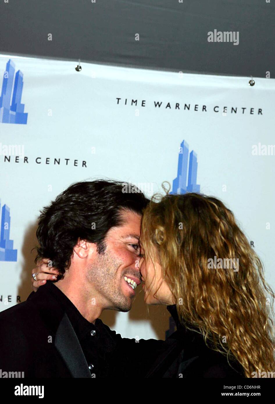 Elizabeth berkley 2004 hi-res stock photography and images - Alamy