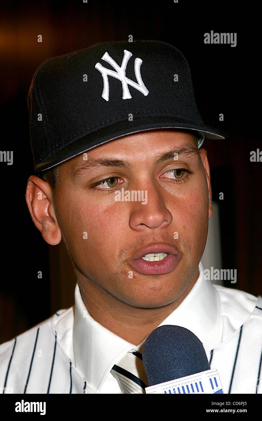 Feb. 17, 2004 - New York, New York, U.S. - K35646ML.PRESS CONFERENCE TO ...