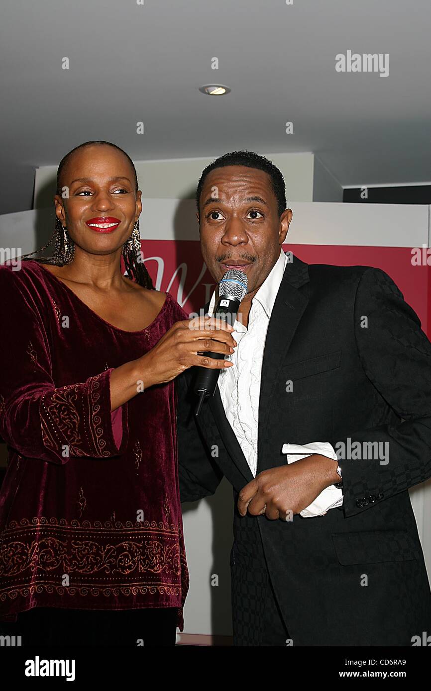 Feb. 26, 2004 - New York, New York, U.S. - K35845ML.***EXCLUSIVE ...